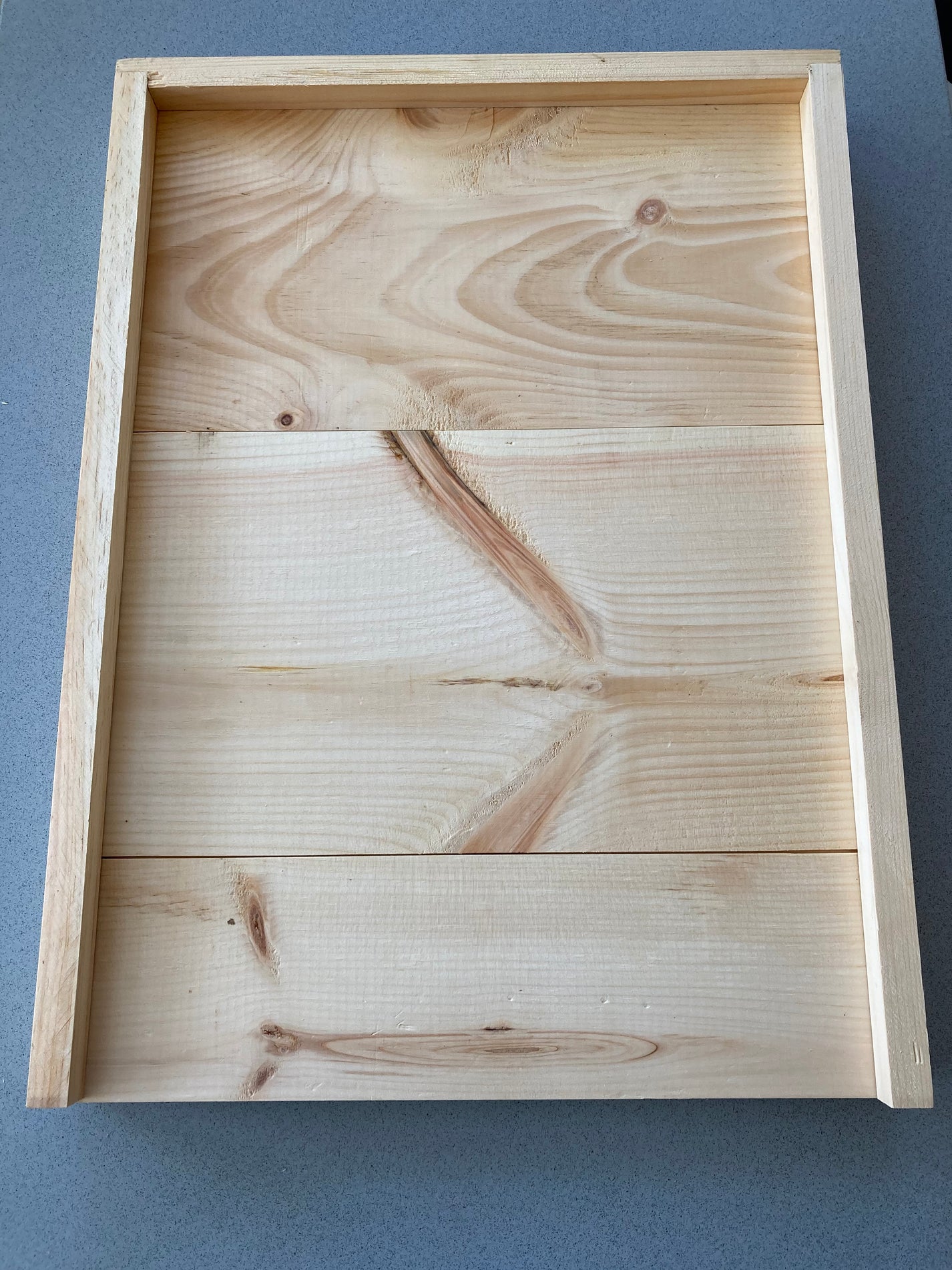 8 frame Bottom Board – BeeMan Direct